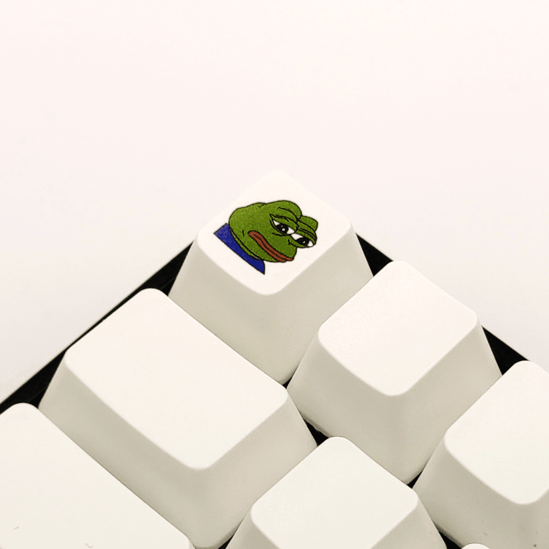 Pepe Custom Keycap – Krome Keycaps LTD